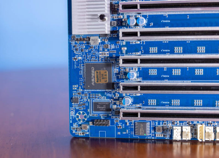 Gigabyte MC62-G40 AMD Ryzen Threadripper Professional Motherboard ...