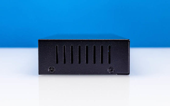 YuanLey YS25-0801 8-port 2.5GbE 1-port 10GbE Switch Review - ServeTheHome