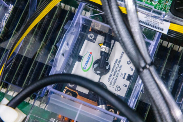 A Look at the Liquid Cooled Supermicro SYS-821GE-TNHR 8x NVIDIA H100 AI ...