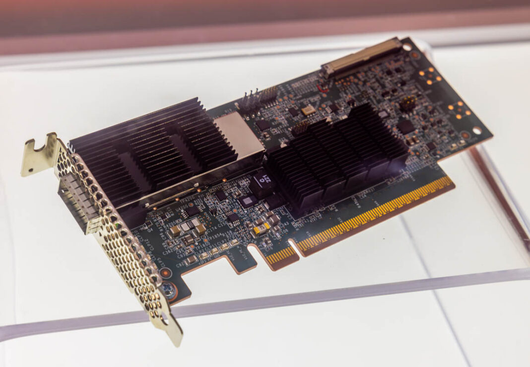 Cornelis Networks Shows off 576-Port 400Gbps Omni-Path CN5000 at SC23