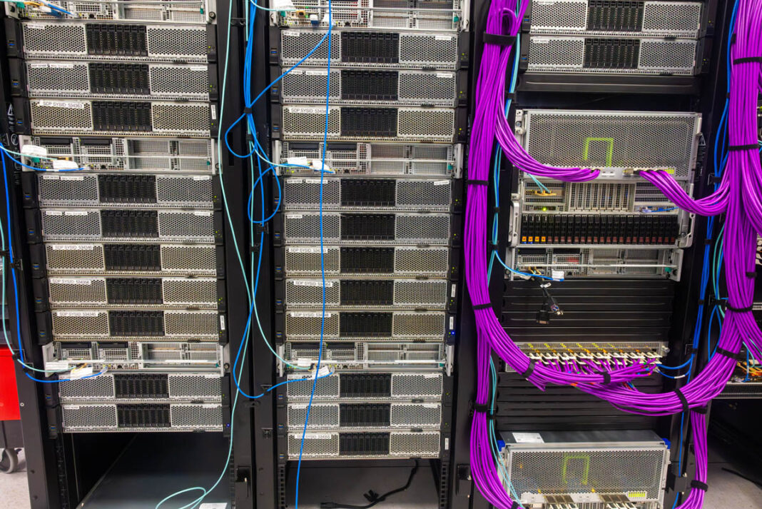 Touring the Intel AI Playground - Inside the Intel Developer Cloud ...