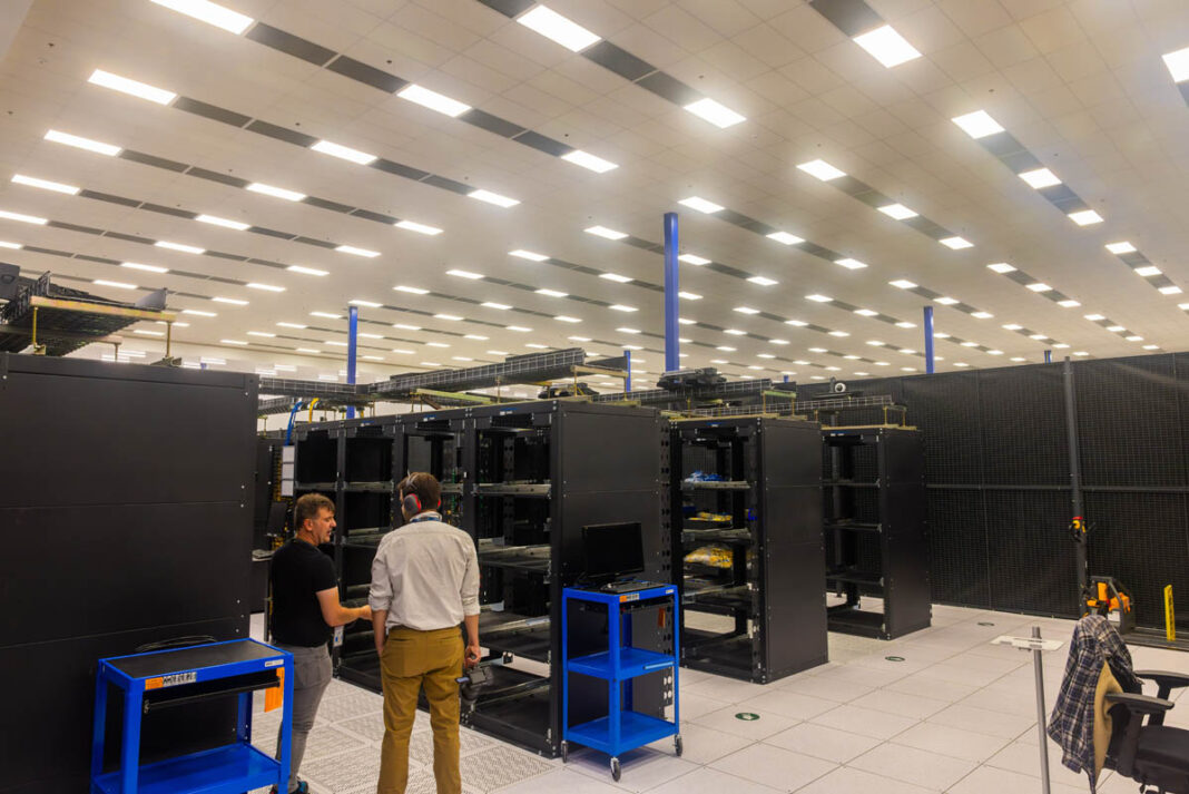 Touring the Intel AI Playground - Inside the Intel Developer Cloud