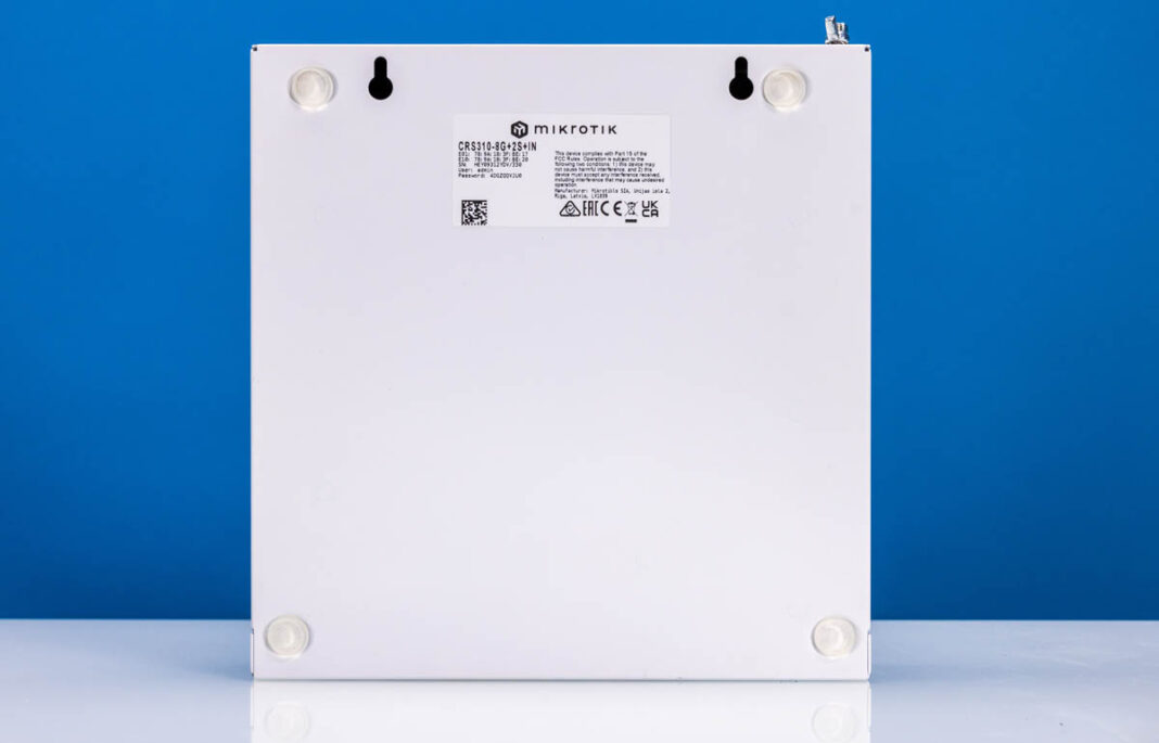 MikroTik CRS310-8G+2S+IN Review 8-port 2.5GbE and 2-port 10GbE Switch