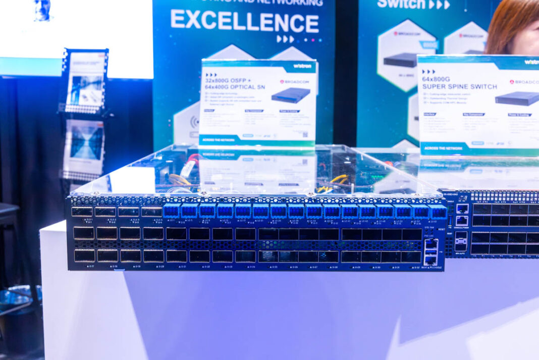 Wistron 800GbE and 2.5GbE PoE Switches at OCP Summit 2023