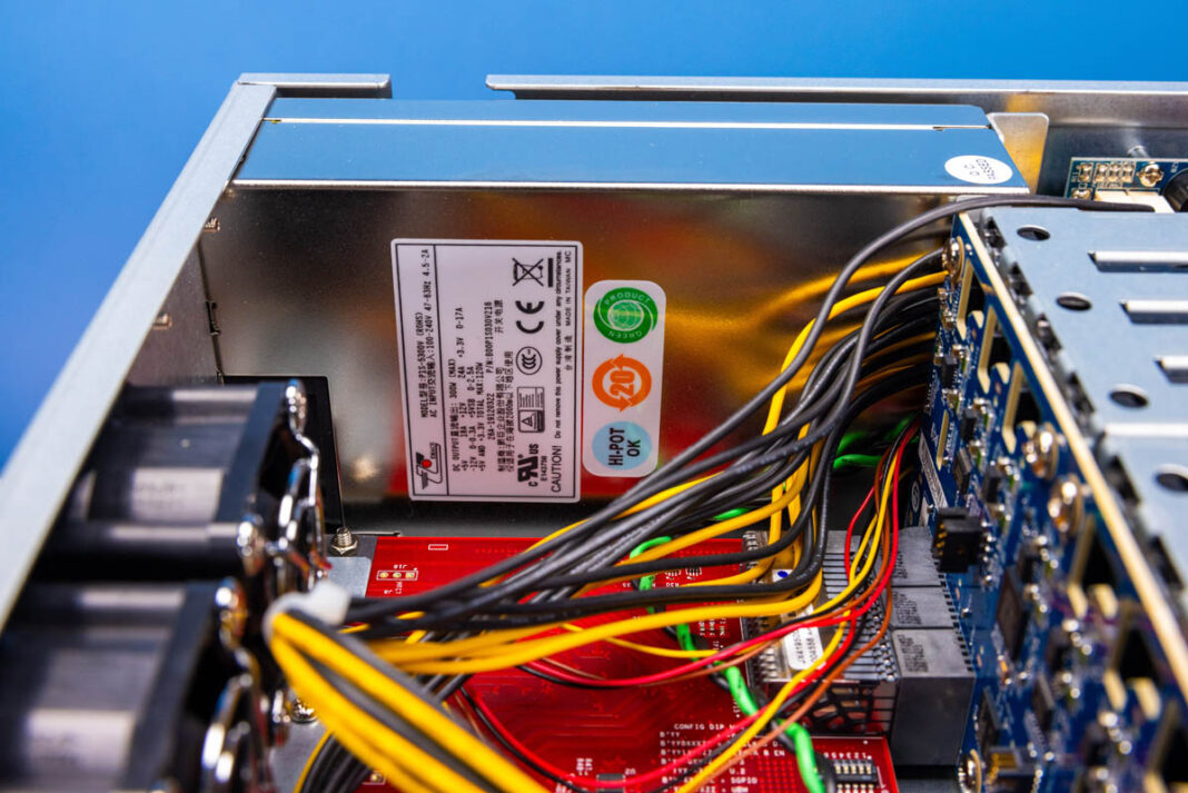 The Broadcom 8x 2.5in External SAS4 and NVMe JBOD - ServeTheHome