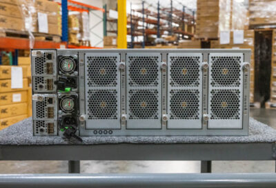 AIC J4078-02-04X 78-bay JBOD Review - ServeTheHome