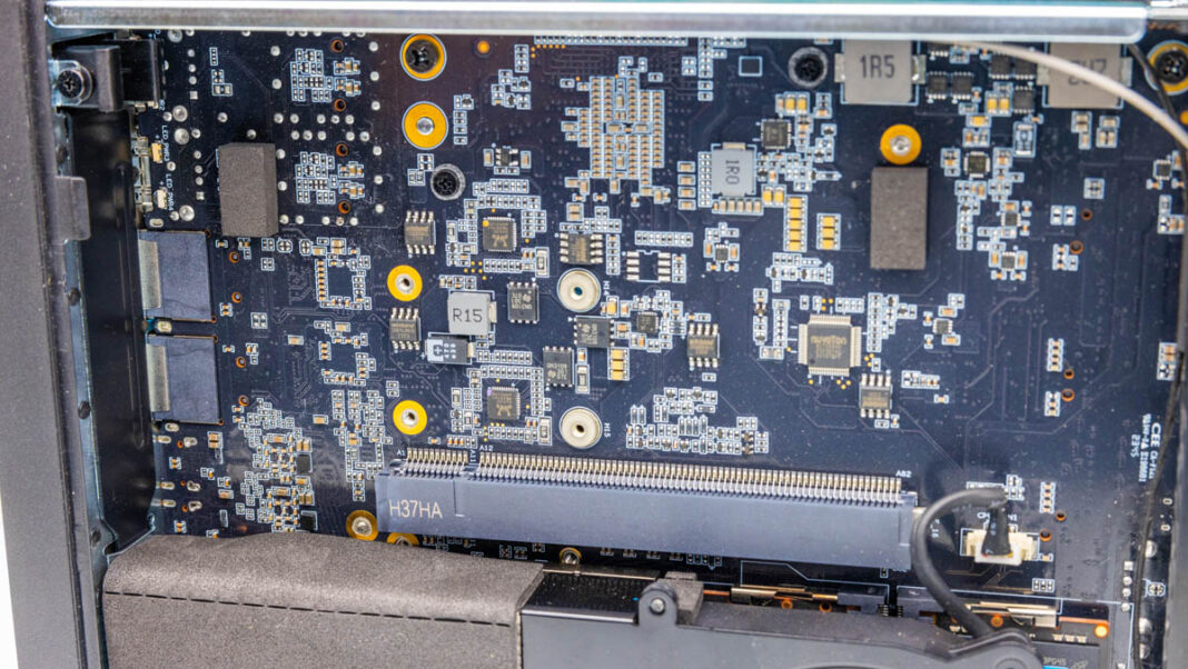 Minisforum MS-01 Review The 10GbE with PCIe Slot Mini PC - Page 5 of 5