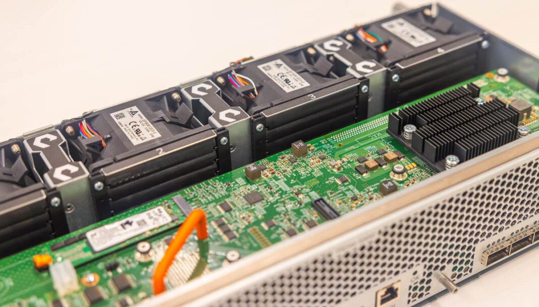 Hands-on With Pure Storage FlashBlade S Hardware - Page 2 of 2