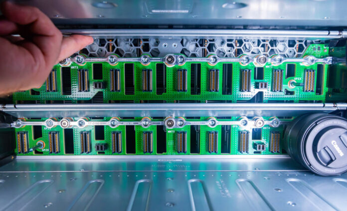 Hands-on With Pure Storage FlashBlade S Hardware - Page 2 of 2