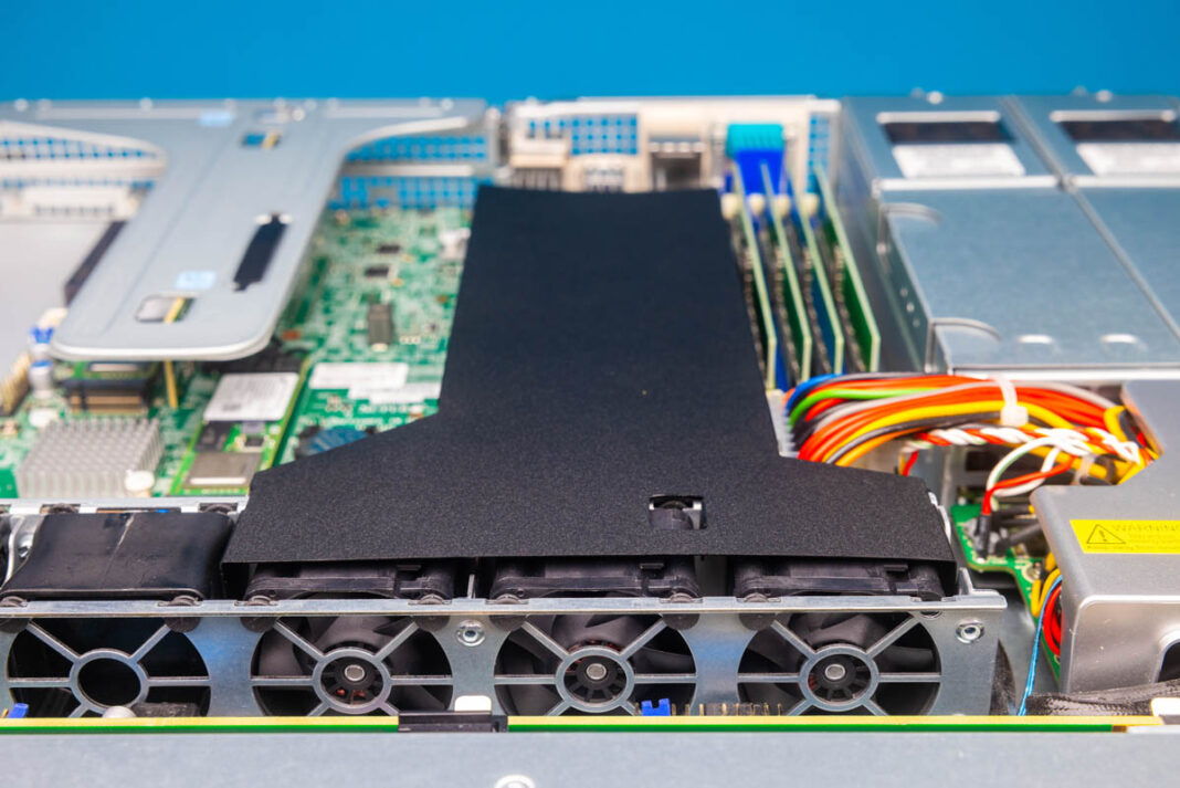 Supermicro SYS-511R-M Intel Xeon E-2488 1U Server Review - Page 2 of 4