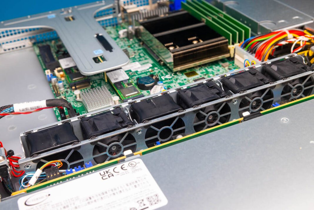 Supermicro SYS-511R-M Intel Xeon E-2488 1U Server Review - Page 2 of 4