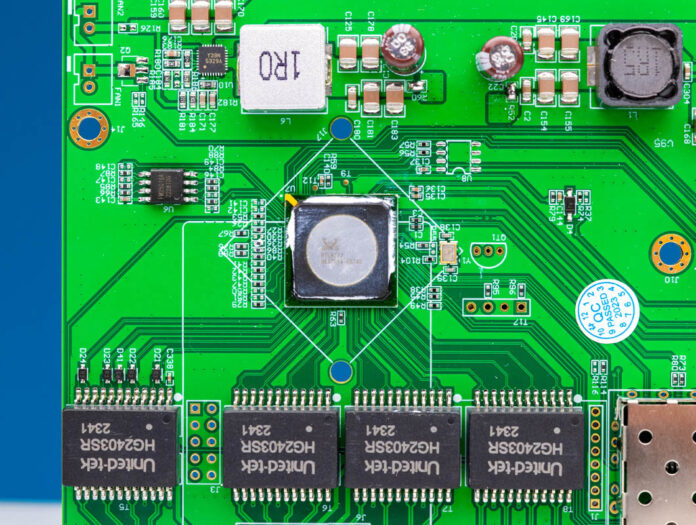 Hasivo S600W-4GT-1SX-1XGT-SE Switch Review A Unique Use Case