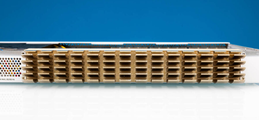 MikroTik CRS326-4C+20G+2Q+RM Switch Review 2.5GbE 10GbE and 40GbE ...