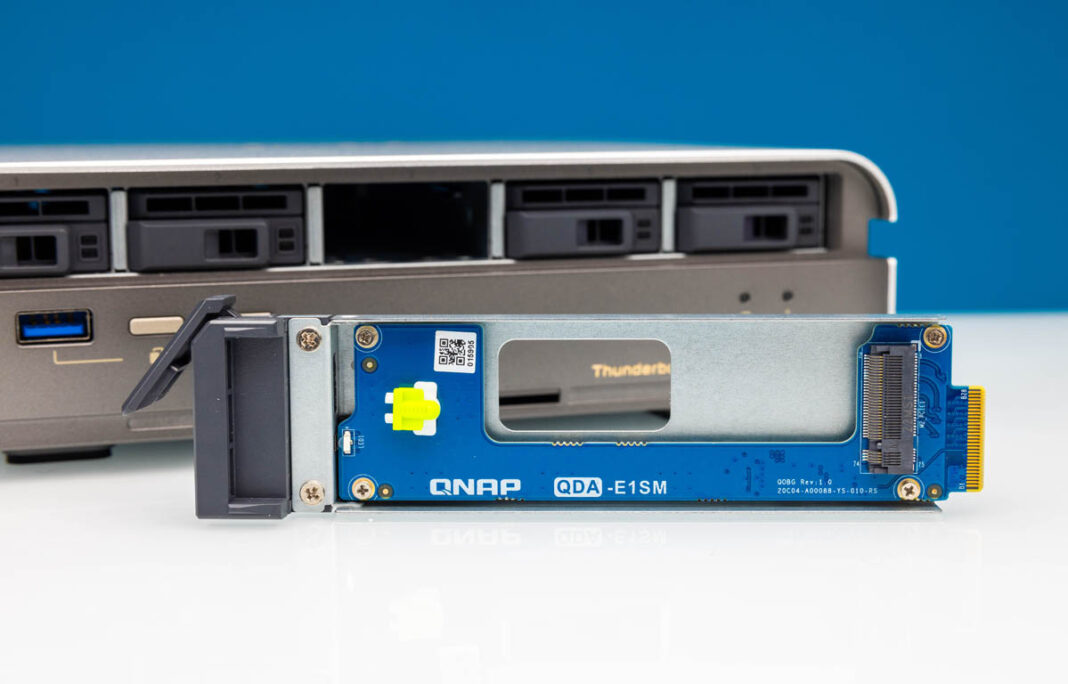 QNAP TBS-h574TX Review E1.S and M.2 Thunderbolt 10GbE NAS