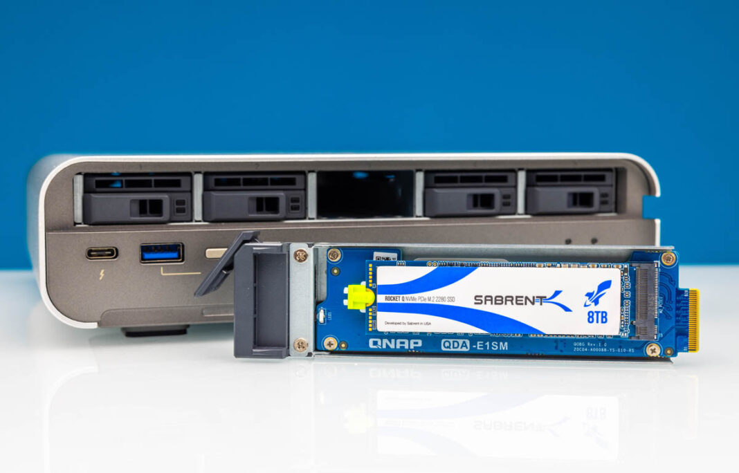 QNAP TBS-h574TX Review E1.S and M.2 Thunderbolt 10GbE NAS