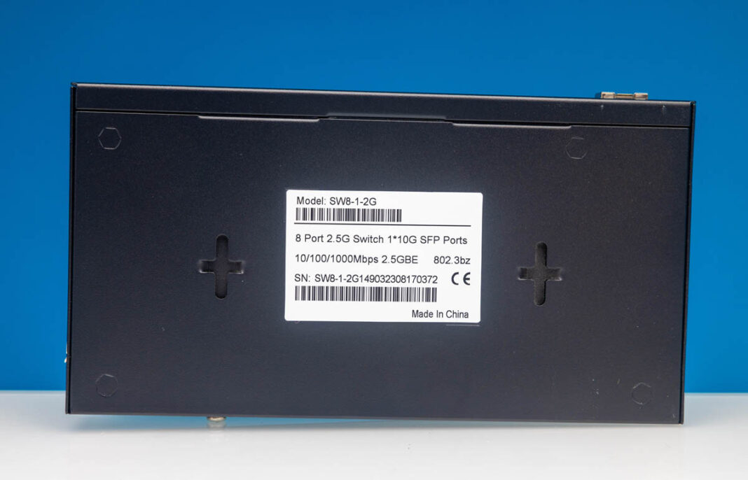 Real HD SW8-1-2G 8-port 2.5GbE 1-port 10G Switch Review