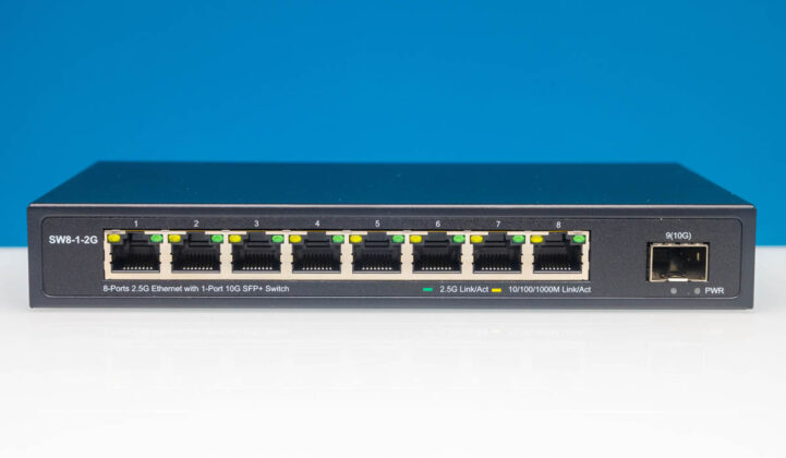 Real HD SW8-1-2G 8-port 2.5GbE 1-port 10G Switch Review