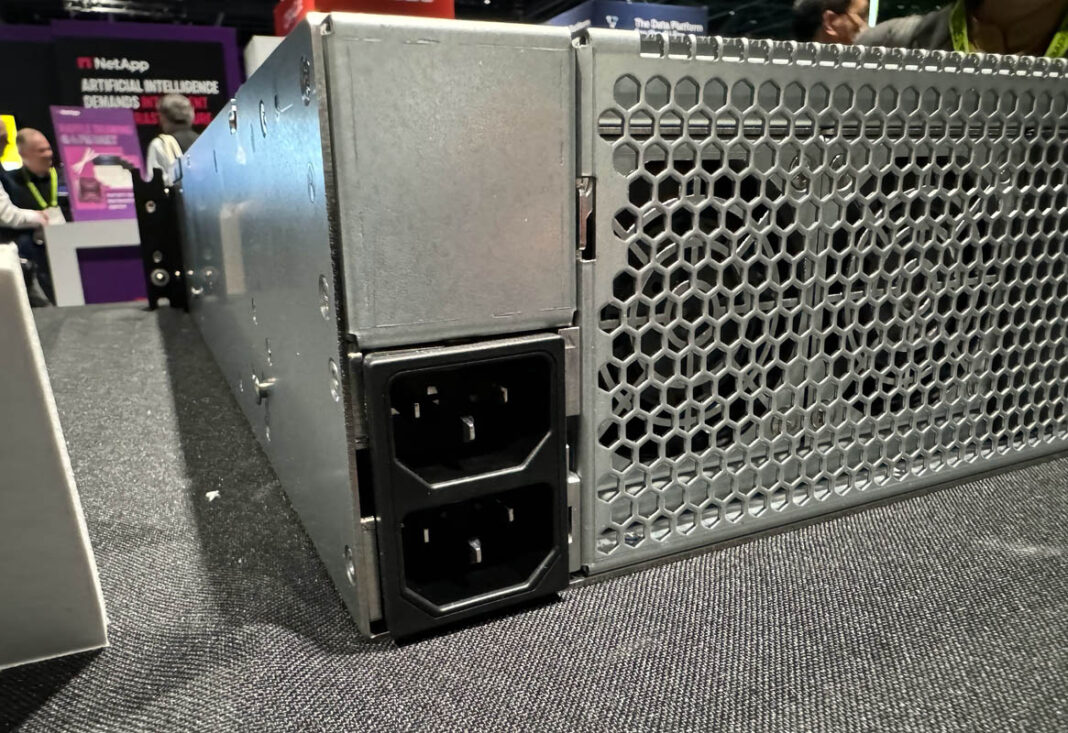 ASRock Rack MECAI-GH200 Short-Depth NVIDIA Grace Hopper Server