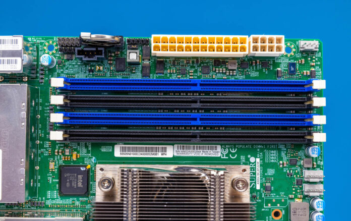 Supermicro A3SSV-16C-SPLN10F Intel Atom P5342 25GbE Motherboard Review