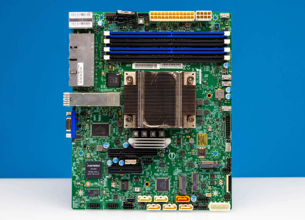 Supermicro A3SSV-16C-SPLN10F Intel Atom P5342 25GbE Motherboard Review