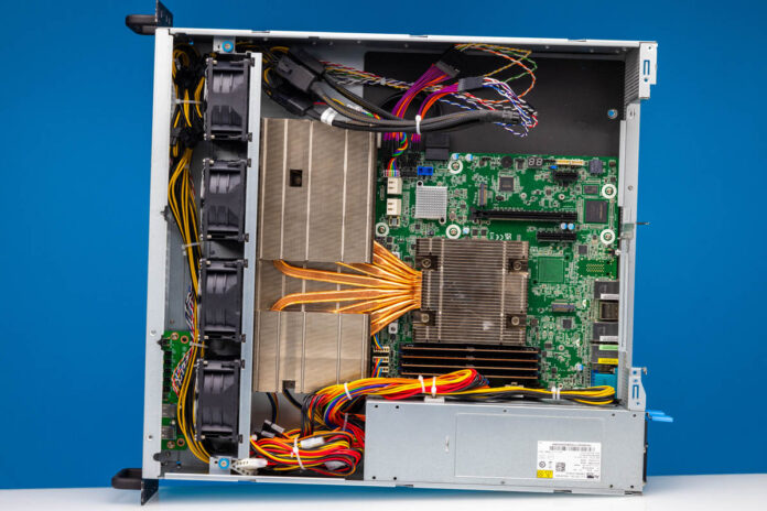 ASRock Rack 2U1G-B650 EVAC Cooler for Higher-End CPUs