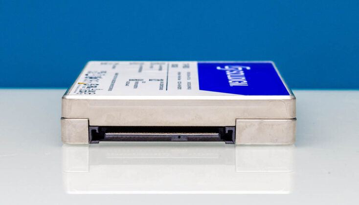 Solidigm D7-P5810 800GB Write Intensive PCIe Gen4 NVMe SSD Review