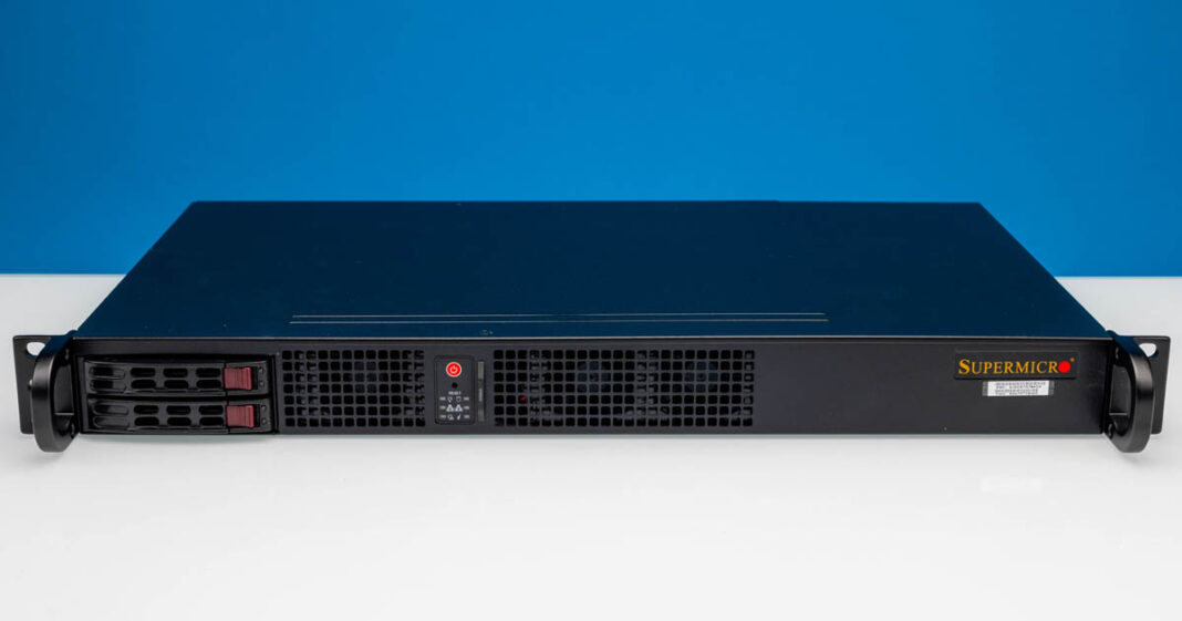 Supermicro SYS-110A-16C-RN10SP 1U 25GbE Intel Snow Ridge Server Review