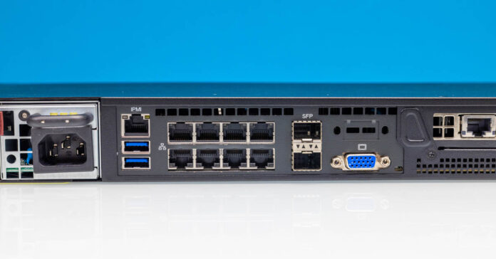 Supermicro SYS-110A-16C-RN10SP 1U 25GbE Intel Snow Ridge Server Review