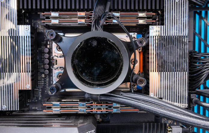 Insanely Fast V-Color DDR5-7200 192GB ECC Kit for AMD Ryzen ...