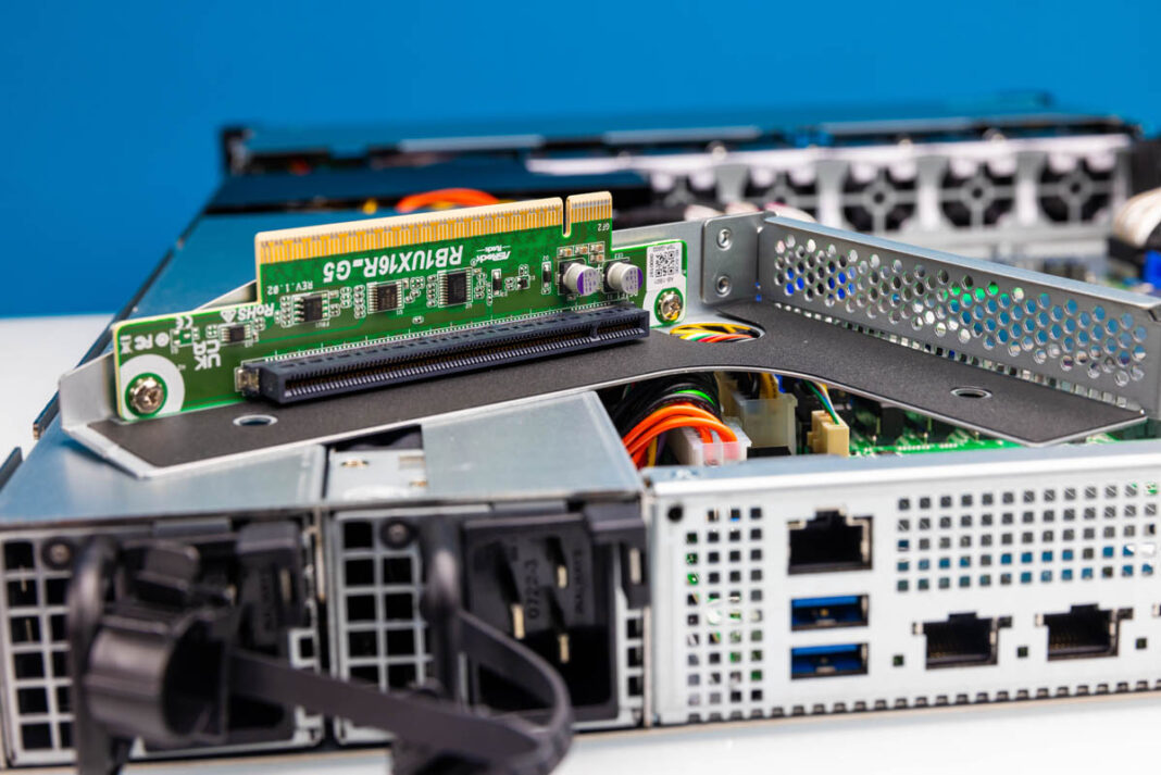 ASRock Rack 1U24E1S-GENOA/2L2T Review A Single Socket E1.S Monster