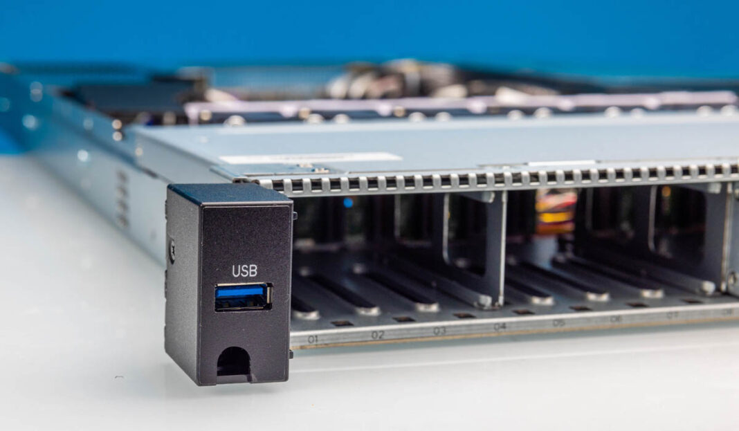 ASRock Rack 1U24E1S-GENOA/2L2T Review A Single Socket E1.S Monster