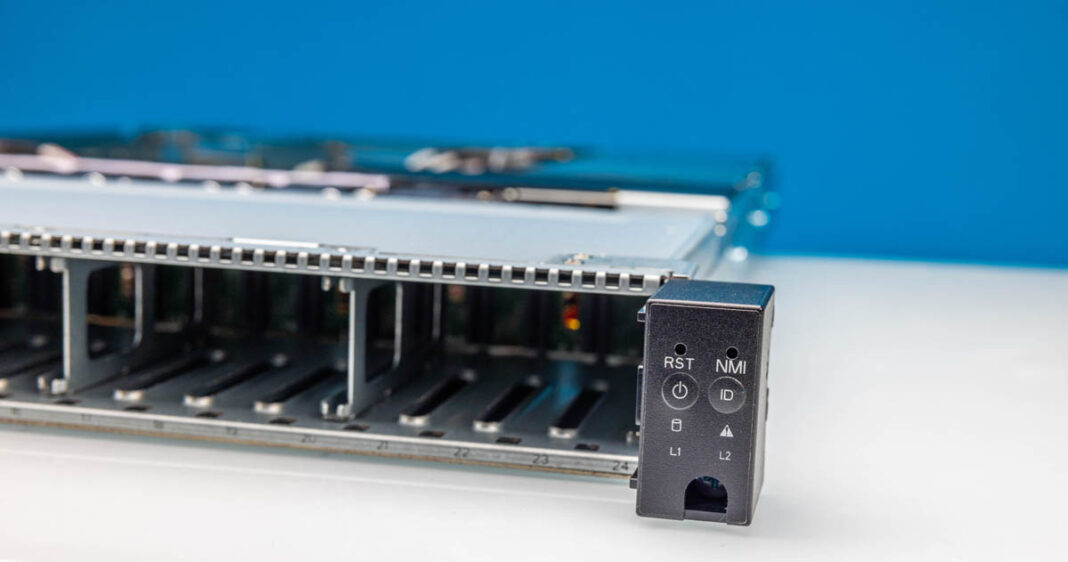 ASRock Rack 1U24E1S-GENOA/2L2T Review A Single Socket E1.S Monster