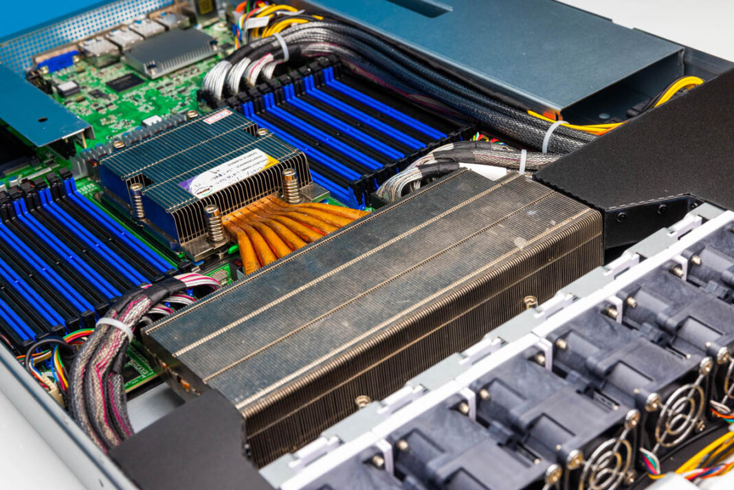 ASRock Rack 1U24E1S-GENOA/2L2T Review A Single Socket E1.S Monster ...