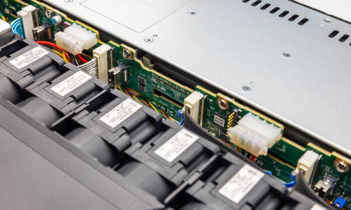 Supermicro AS-1115SV-WTNRT Review 1U AMD EPYC Siena Server