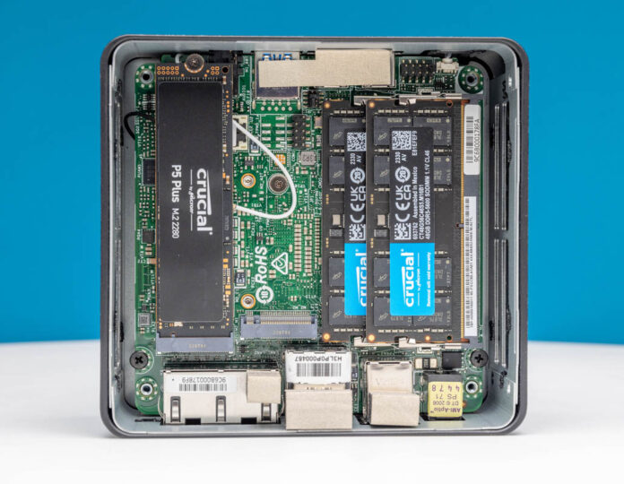 ASRock Industrial 4x4 BOX-8840U Review Low Power AMD Ryzen Mini PC