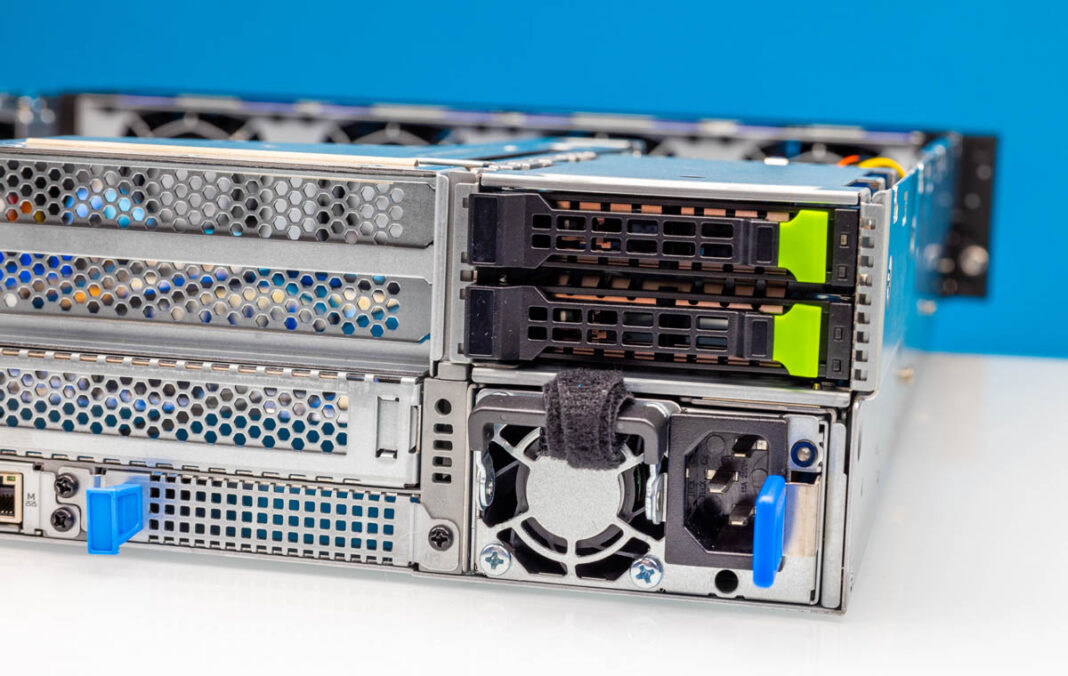 Gigabyte E283-S90 2U Edge Intel Xeon Server Review - ServeTheHome