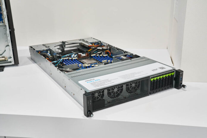 48 DDR5 Memory Slots Twisting to Fit in a 2U Server - ServeTheHome