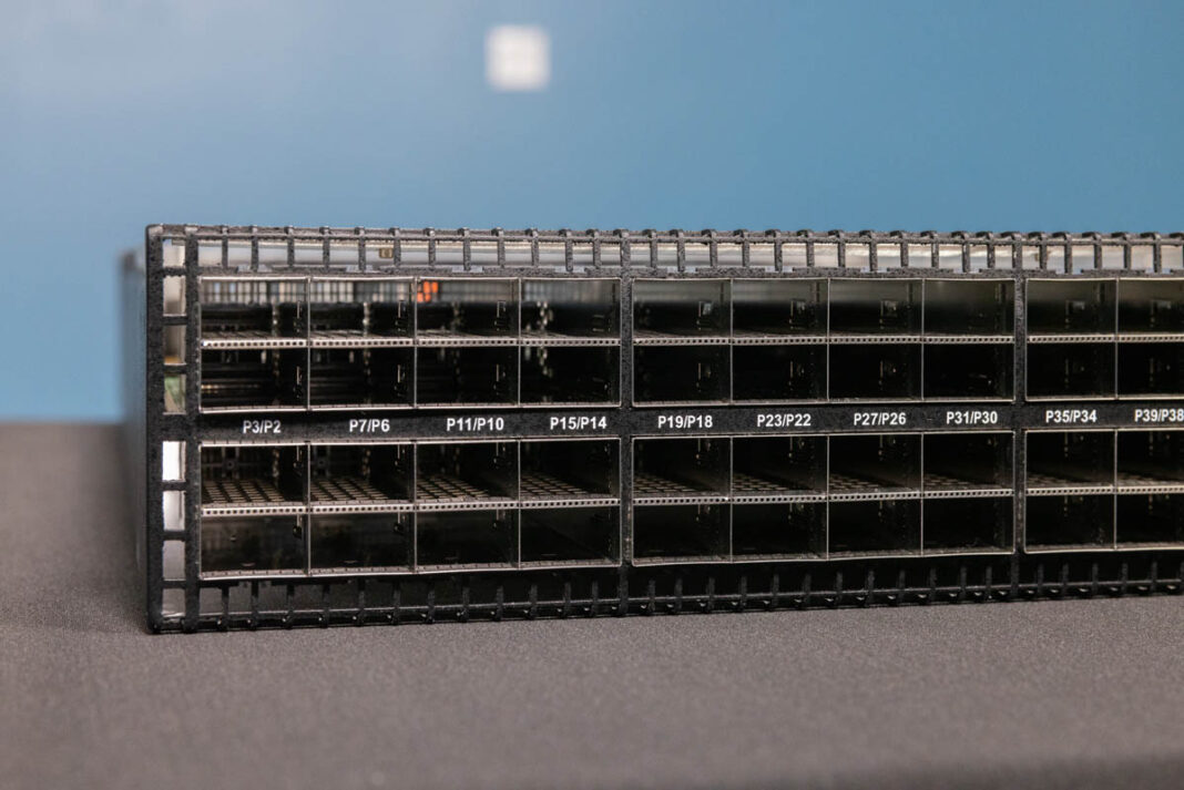 Inside a Marvell Teralynx 10 51.2T 64-port 800GbE Switch - ServeTheHome