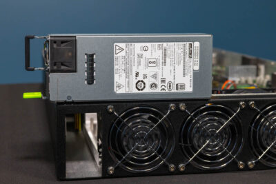 Inside a Marvell Teralynx 10 51.2T 64-port 800GbE Switch - ServeTheHome