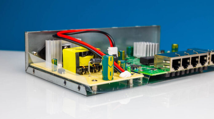 Sodola SL-SWTG015AS-POE Review a 2.5GbE PoE Switch