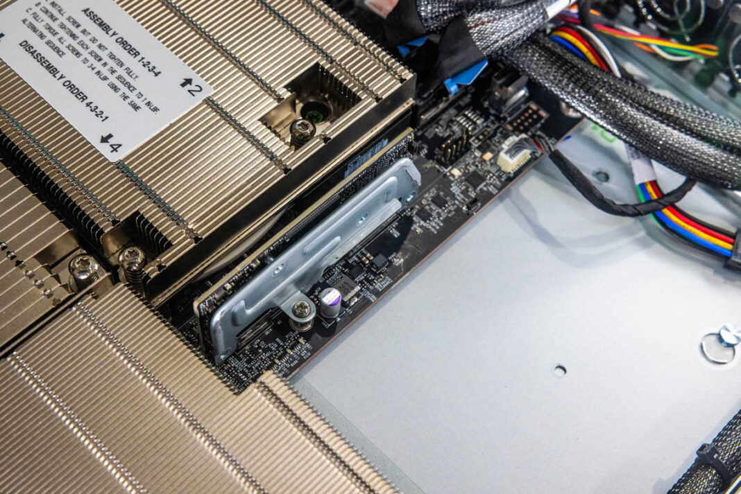 Supermicro ARS-111GL-NHR NVIDIA GH200 Grace Hopper 1U Server Review ...