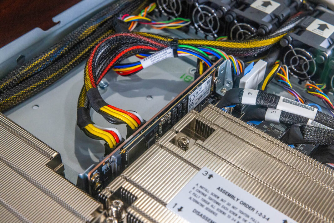 Supermicro ARS-111GL-NHR NVIDIA GH200 Grace Hopper 1U Server Review ...