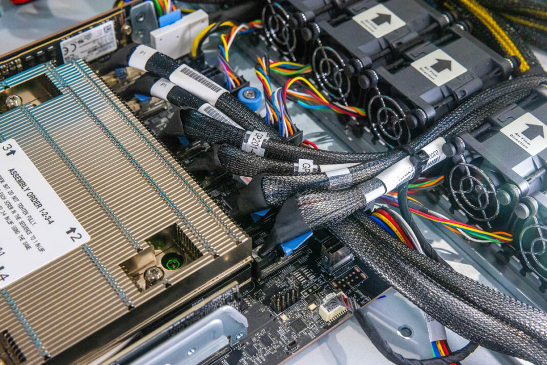 Supermicro ARS-111GL-NHR NVIDIA GH200 Grace Hopper 1U Server Review ...