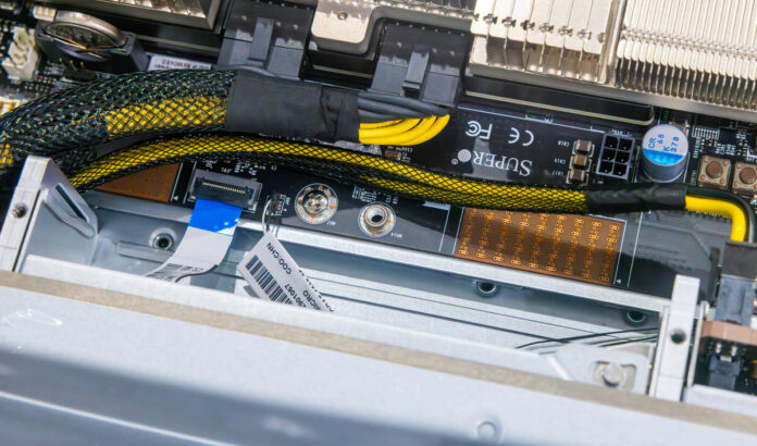 Supermicro ARS-111GL-NHR NVIDIA GH200 Grace Hopper 1U Server Review ...