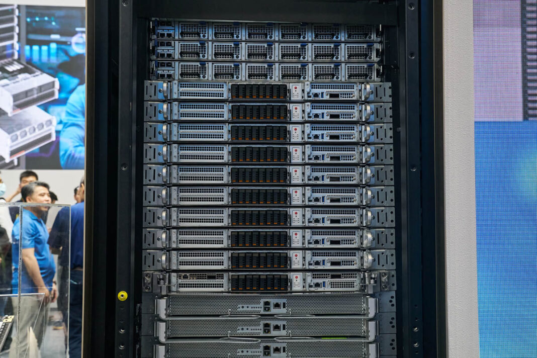 Supermicro NVIDIA GB200 NVL72 System at Computex 2024