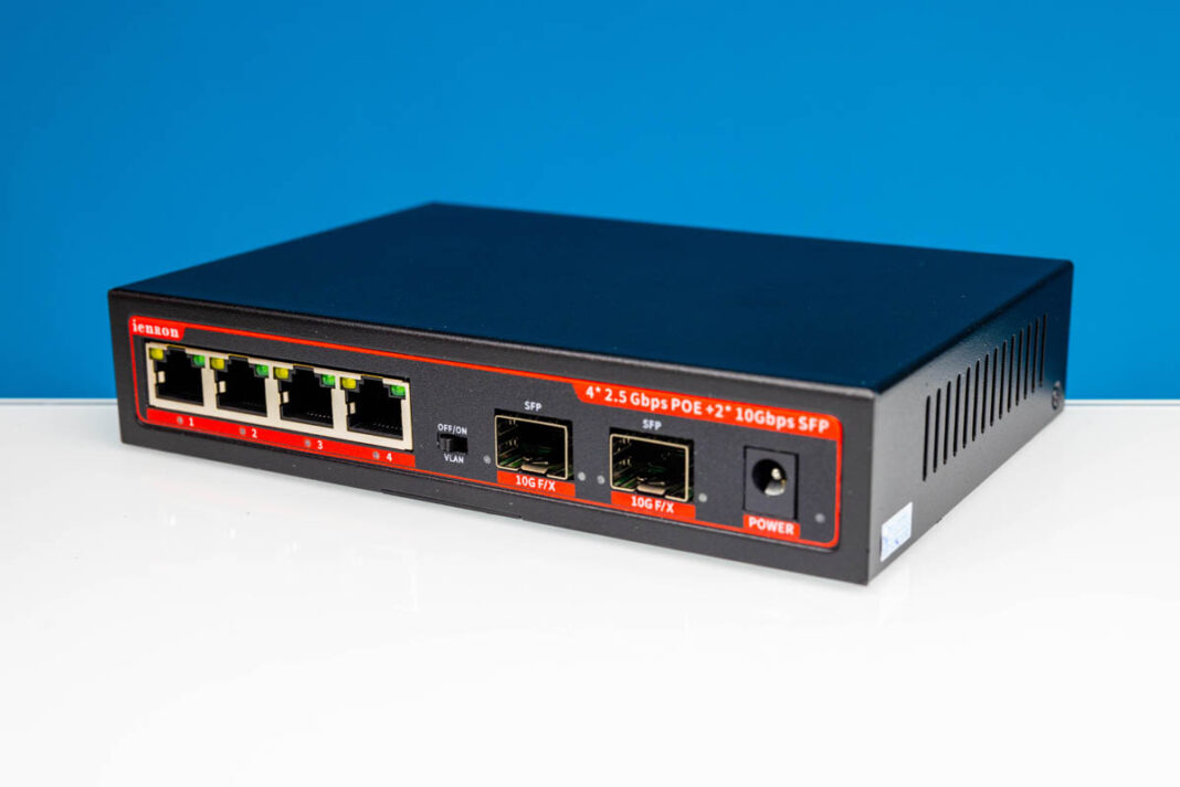 ienRon HG0402XG-P Review Cheapest 2.5GbE and 10G PoE Switch