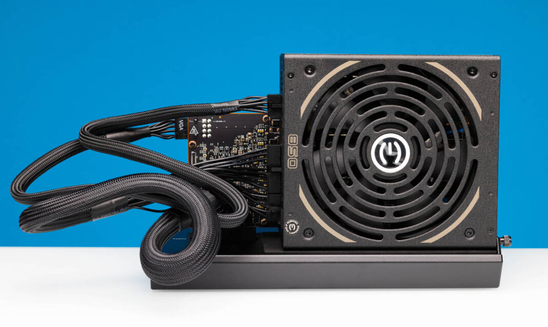 Minisforum DEG1 Oculink eGPU Dock Quick Look - ServeTheHome