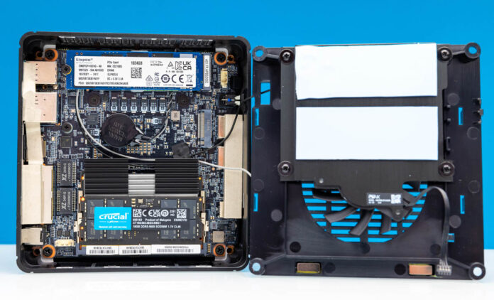 Minisforum UM890 Pro Review Re-Architected AMD Ryzen 8945HS Mini PC ...