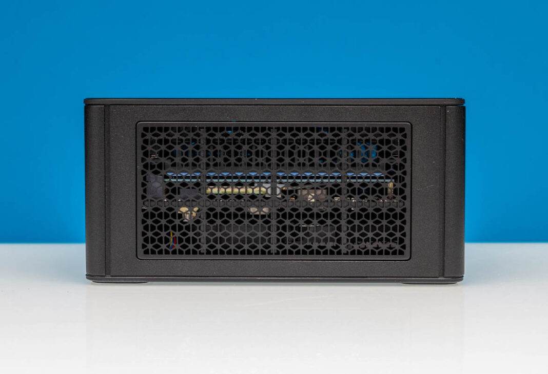 Minisforum UM890 Pro Review Re-Architected AMD Ryzen 8945HS Mini PC