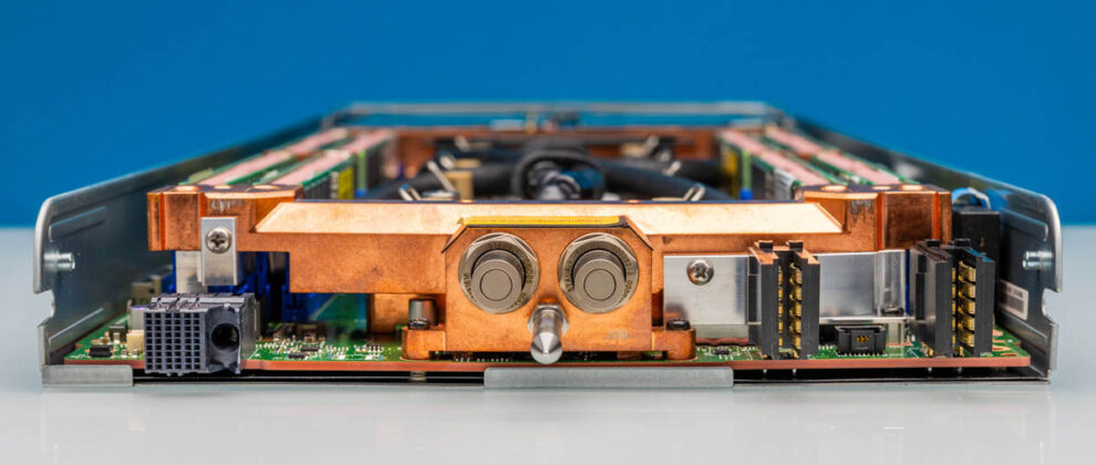 MiTAC Intel Denali Pass High-End Liquid Cooled 2U 4-Node Review